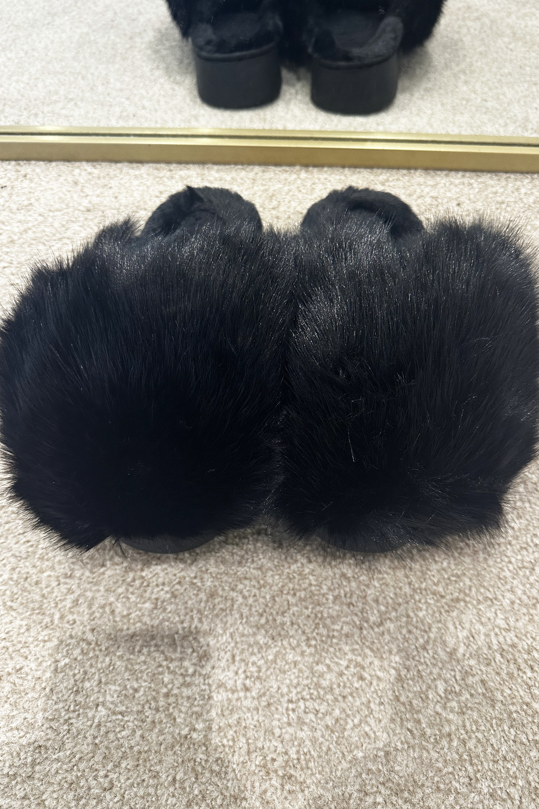 Extreme Fluffy Slippers Black JYY London
